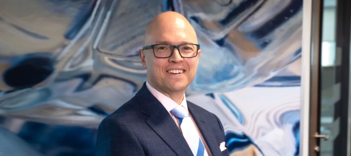 Book Dr Adam Read MBE | Sustainability Speaker | Speaker Agent